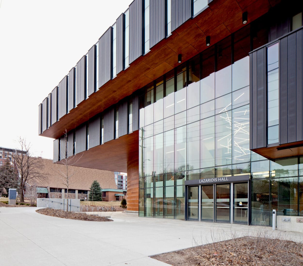 Lazaridis Hall, Wilfrid Laurier University — Parklex Prodema